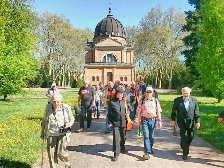 Gräberfeld für Sternenkinder auf dem Südfriedhof – Du bist Halle