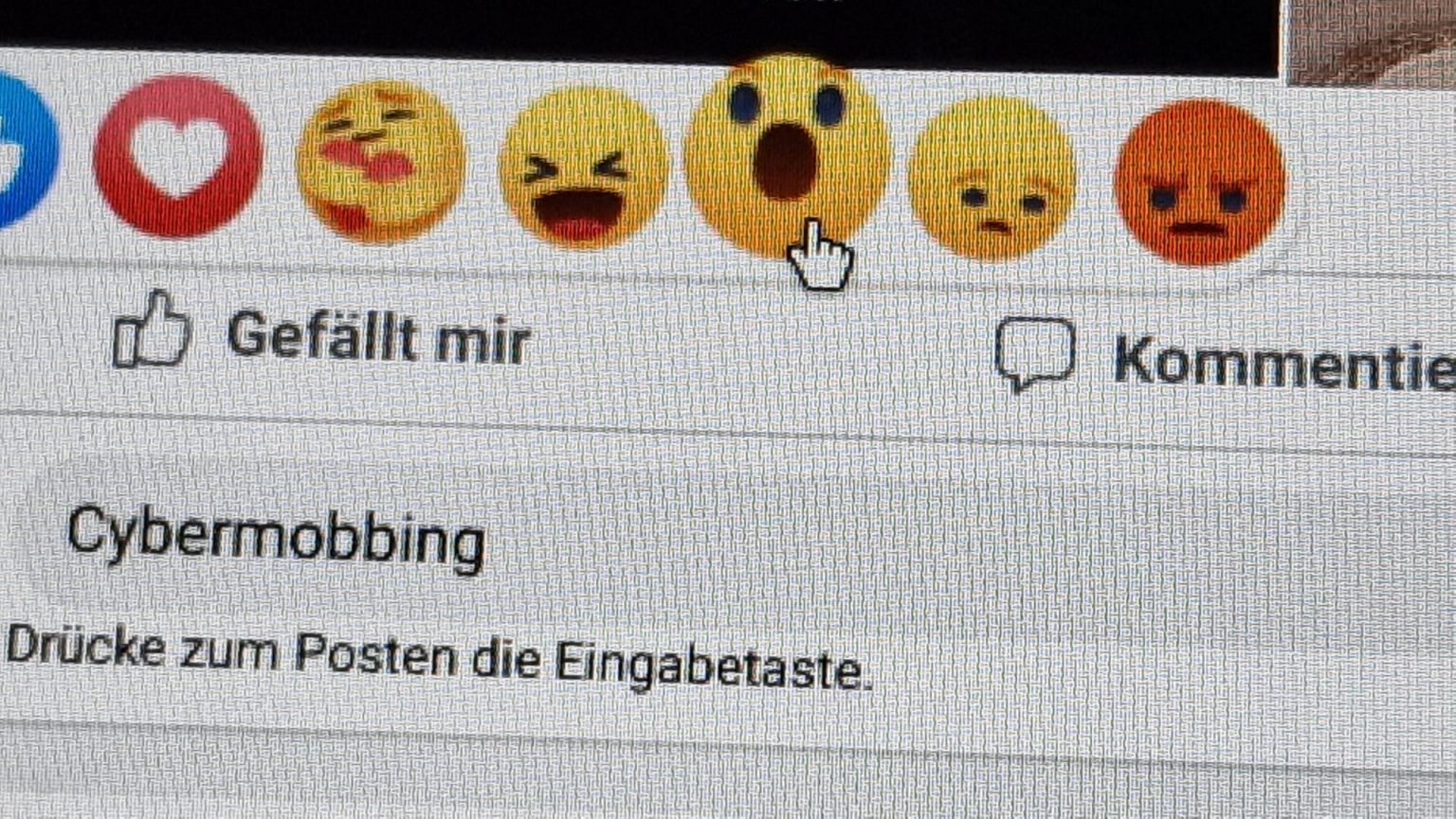 16,7 Prozent der Jugendlichen in Deutschland sind von Cybermobbing ...