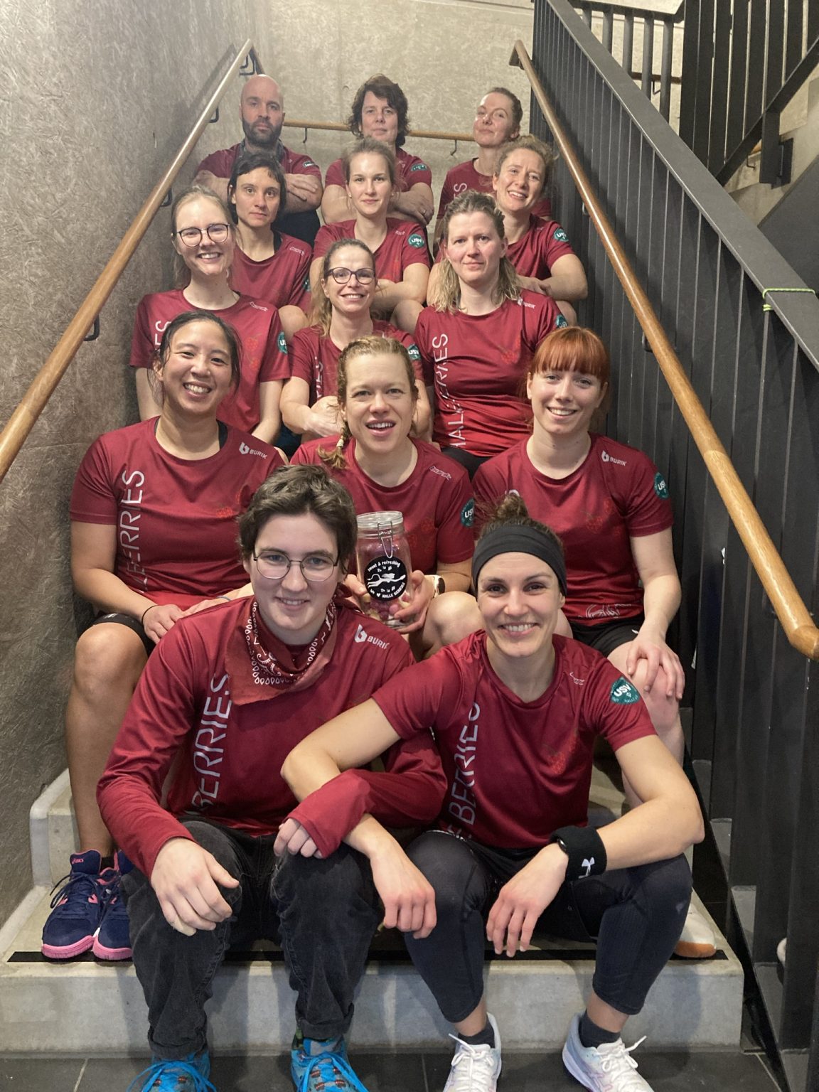 Deutschen Meisterschaften der Frauen im Ultimate Frisbee Indoor: 6. Platz für Halle Berries – Du ...