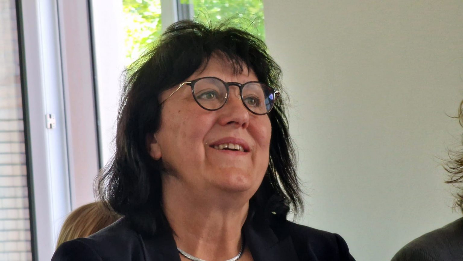 Stadtelternrat Halle begrüßt Abberufung von Eva Feußner als ...