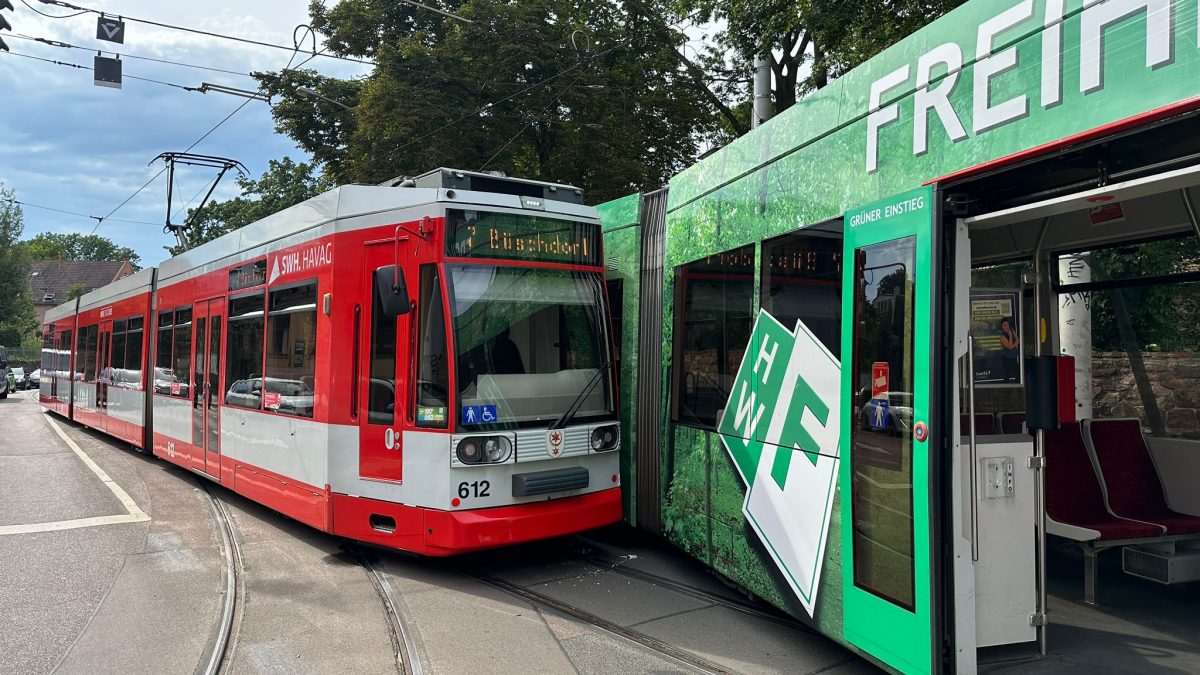 Straßenbahnen kollidieren an der Burg Giebichenstein – Du bist Halle