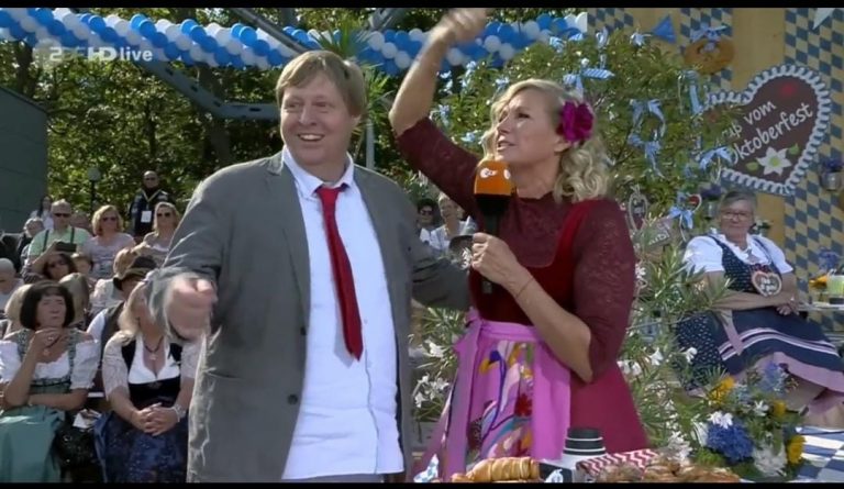 Die PARTEI schickt Stadträtin Dörte Jacobi zur OB-Wahl ins Rennen ...